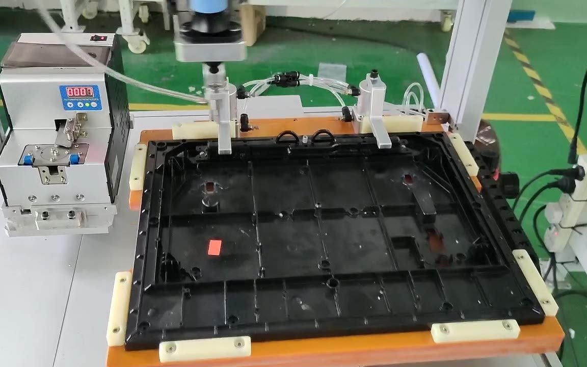 塑胶产品自动螺丝拧紧设备,双平台锁附机器,全自助打螺丝机,自助锁...