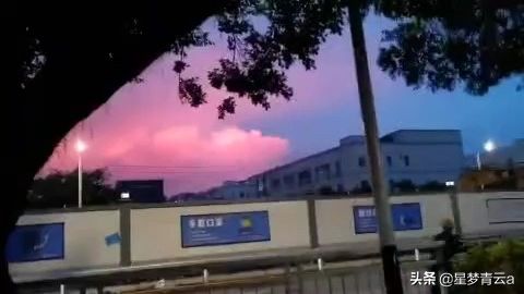 罕见:东莞清溪镇天空闪现奇怪的现象,这是什么预兆