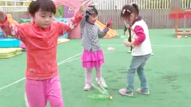 幼儿园小班运动性活动区《投掷区》