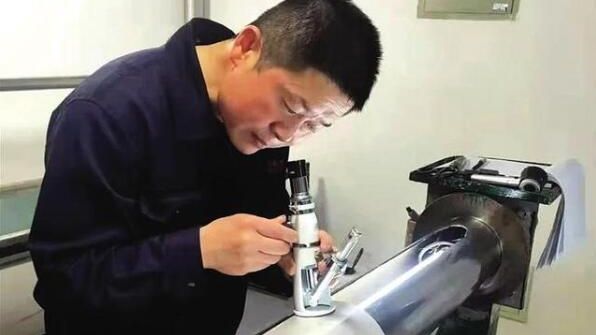 劳动者风采 全国五一劳动奖章获得者潘剑东:让中国造印花镍网走向世界
