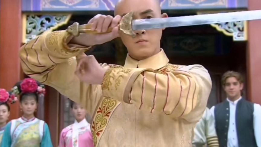 新还珠格格:小燕子背诗太幽默了,五阿哥练剑法交燕子学诗