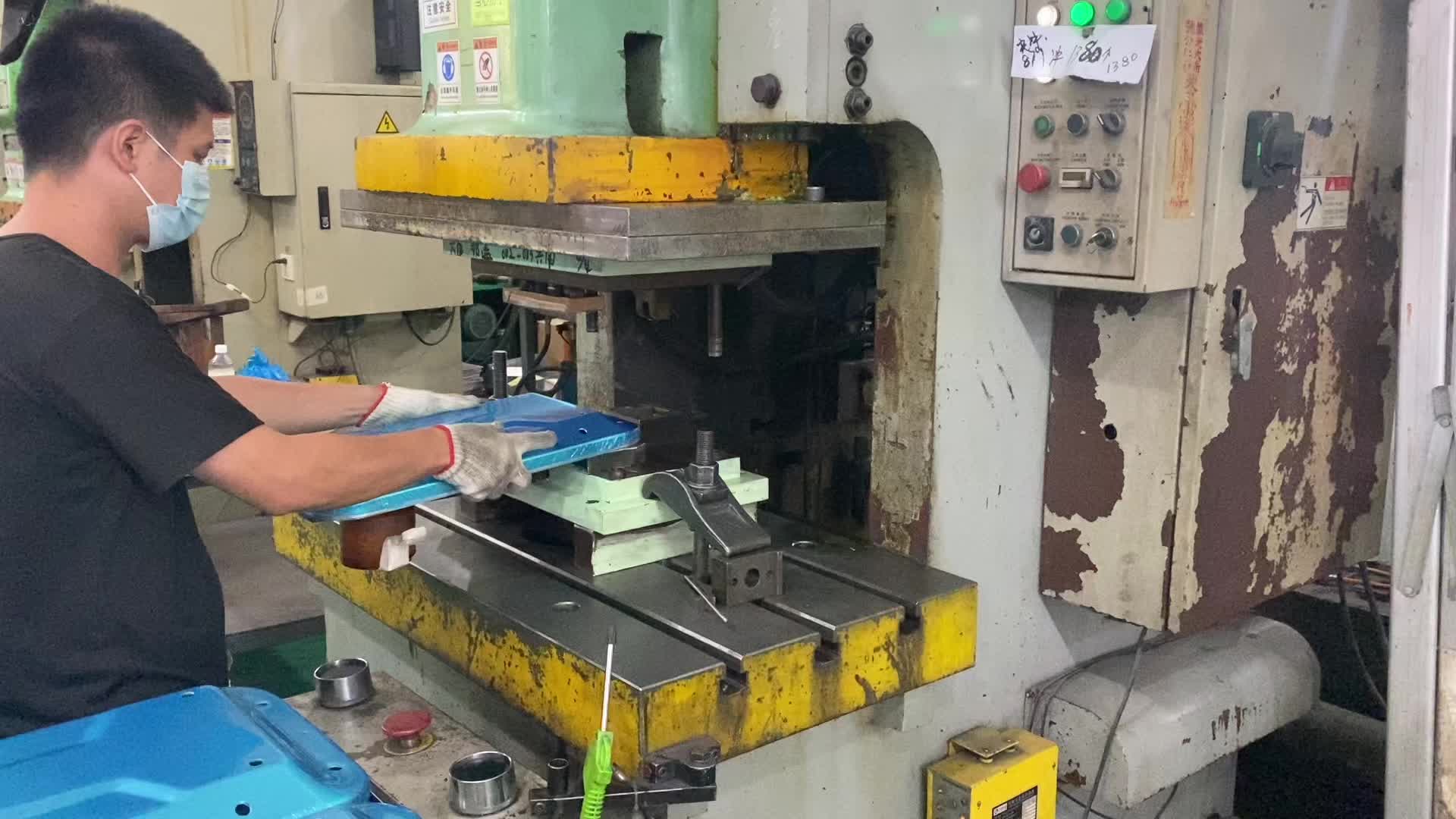 鹏丰精密-钣金焊接加工厂家-东莞大型拉伸厂