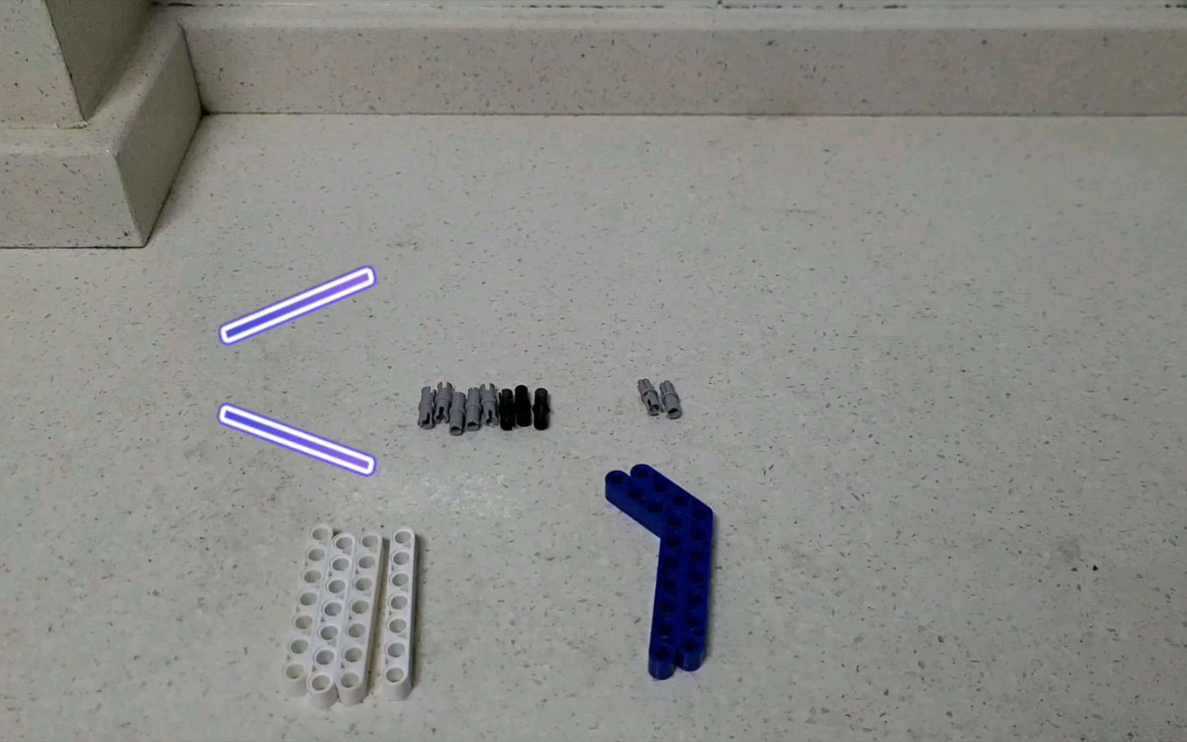自制儿童神奇小玩具,自由伸缩。四边形不稳定性在生活中的应用。...