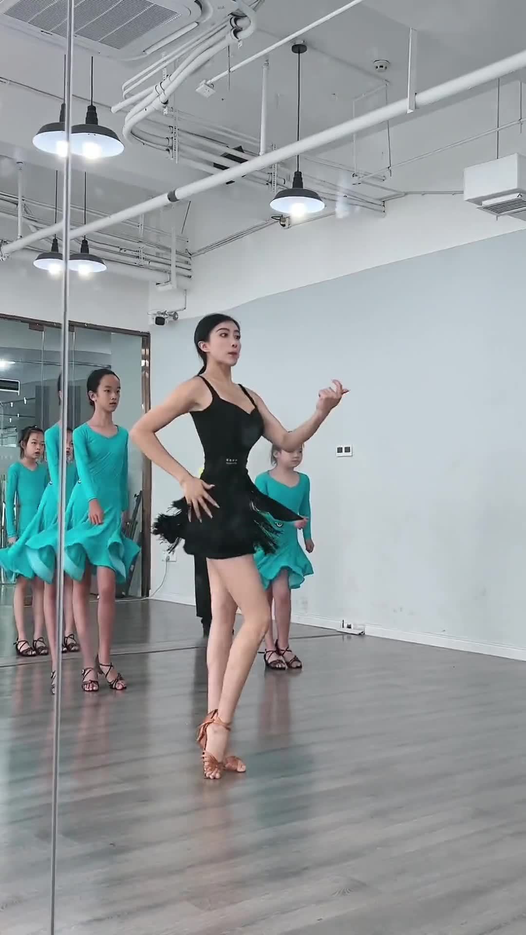 教学课堂实录,有想来这里跟着老师上课的吗