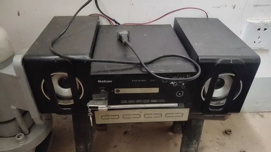 教大家一个非常实用的方法,闲置的EVD影碟机改装成U盘播放器