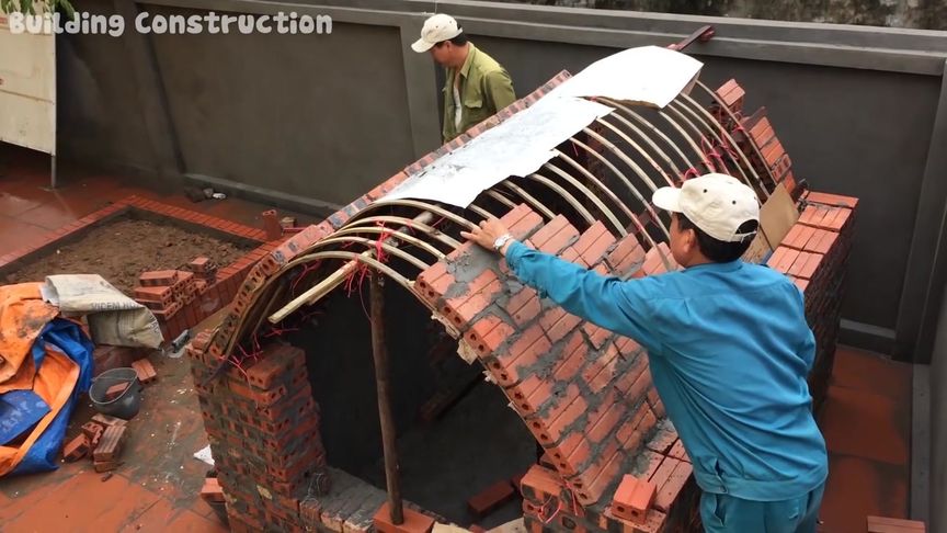圆拱形的建筑原来是这样施工的,今天算是长见识了