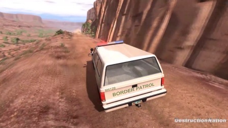 BeamNG模拟警车汽车卡车追逐碰撞