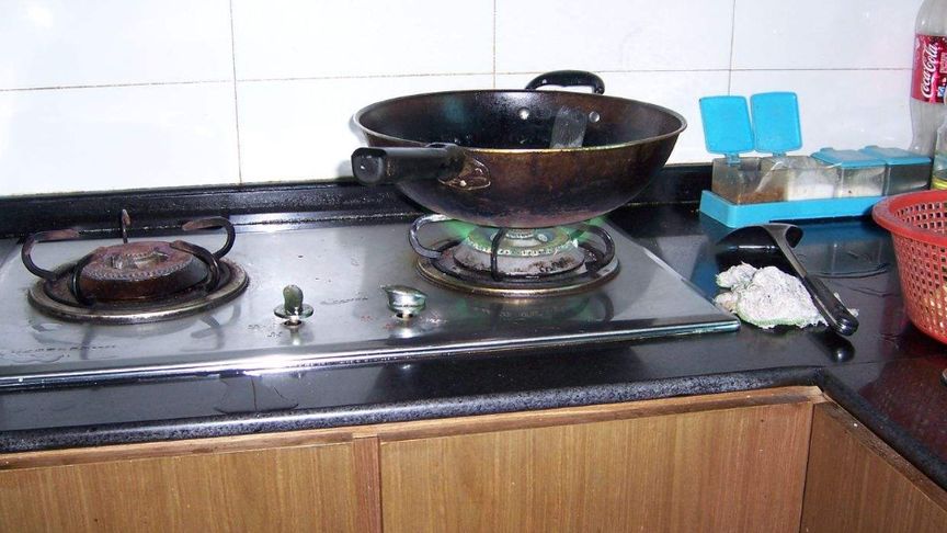 使用完煤气灶先关灶台阀门还是煤气阀门,关错了存在重大安全隐患