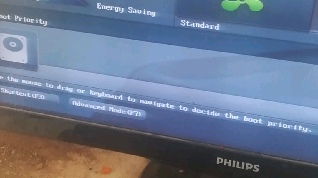 华硕主板BIOS怎么设置简体中文?