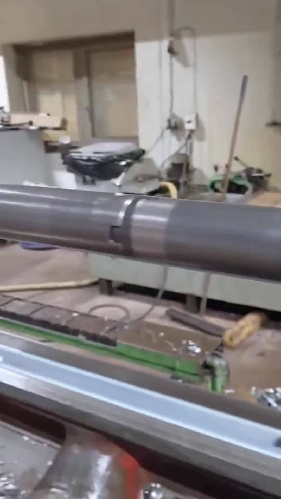 车床加工无缝钢管