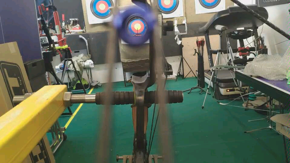 复合弓射箭瞄准方式