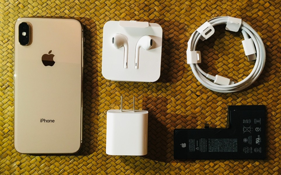 2021年开箱三年前的真·旗舰iPhone Xs,再也回不去的3D Touch和…...