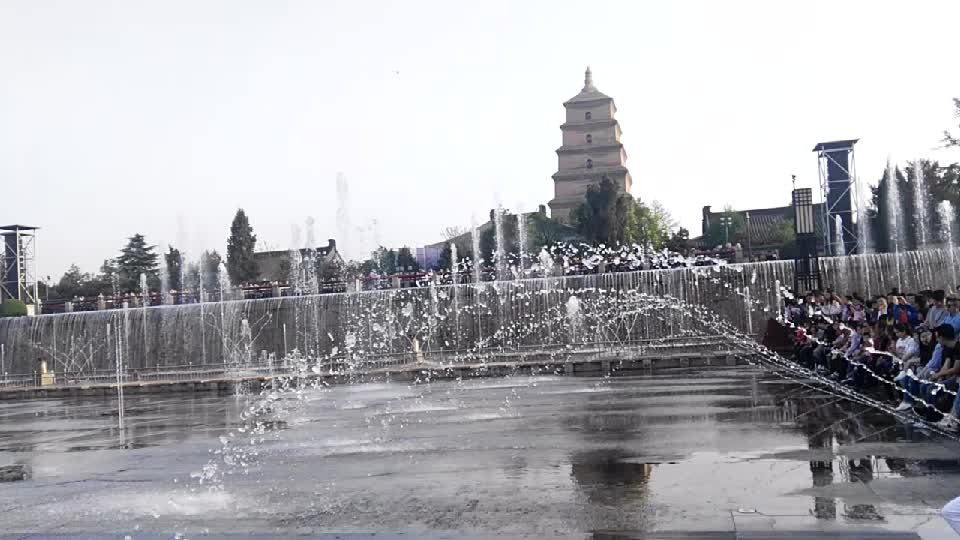 大雁塔喷泉广场#一处风景,一种心境#