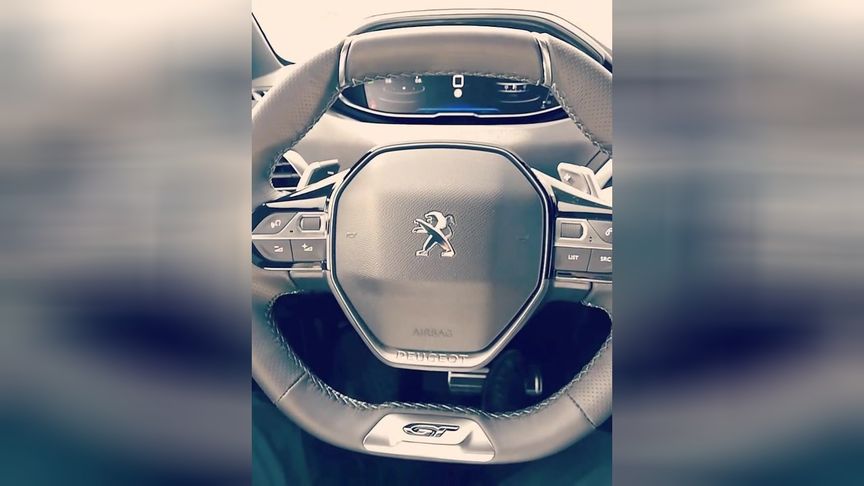 标致5008 Sport运动模式,带你感受下它的声浪,方向盘个性十足