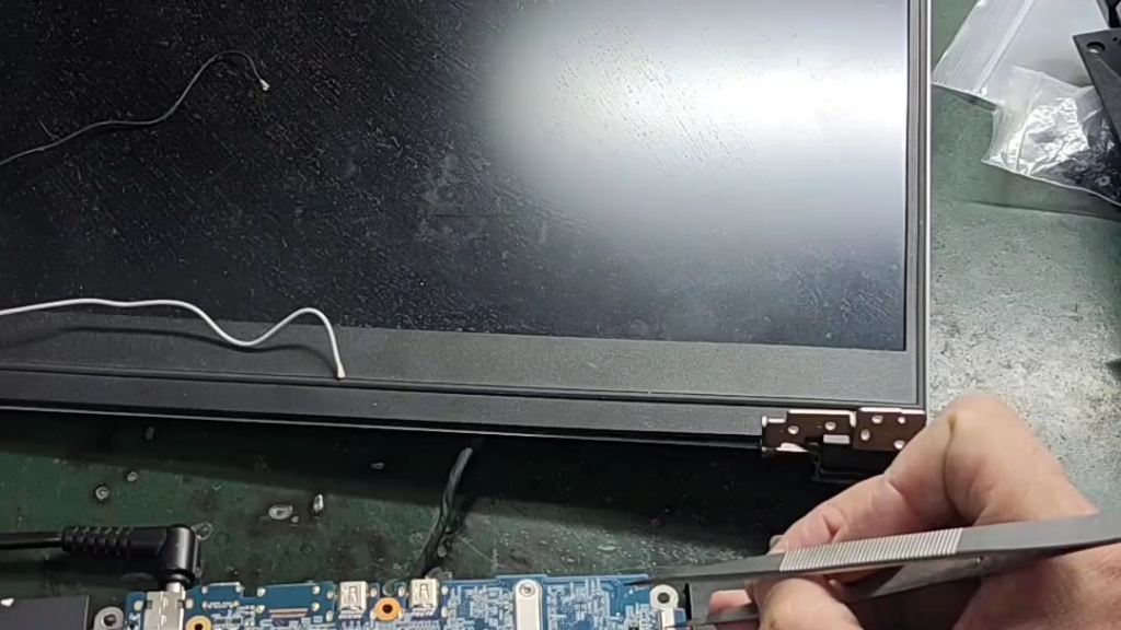 机械师F117CPU坏, 换个I7-9750 CPU