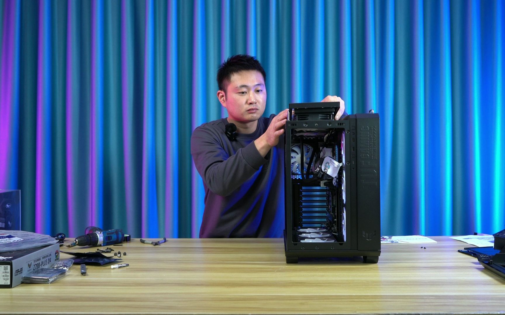 华硕TUF502全家桶安装过程,13700KF+华硕TUFz790+TUF4070TI+502...