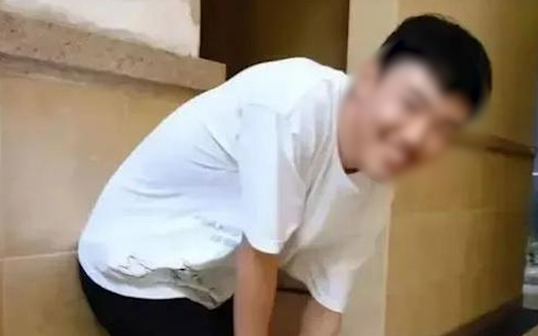 上饶警方:胡鑫宇遗体在树林中被发现 找到时处于缢吊状态