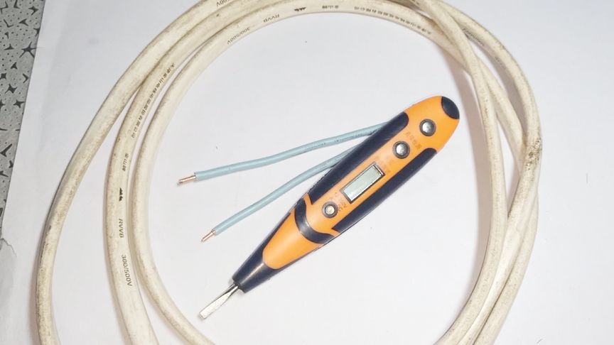 只有一根电笔,没有万用表,怎么测量电线的通断?老电工教给你