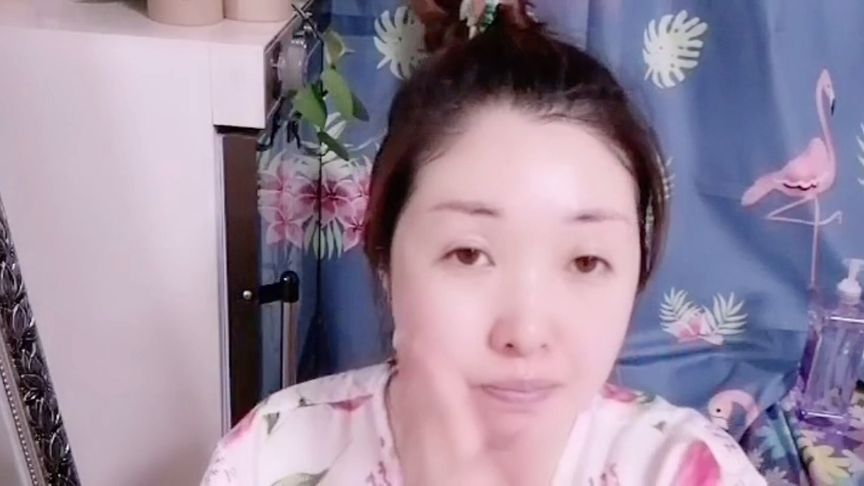 淡斑控斑并不难，主要是有正确的方法，今天来教你，简单又有效
