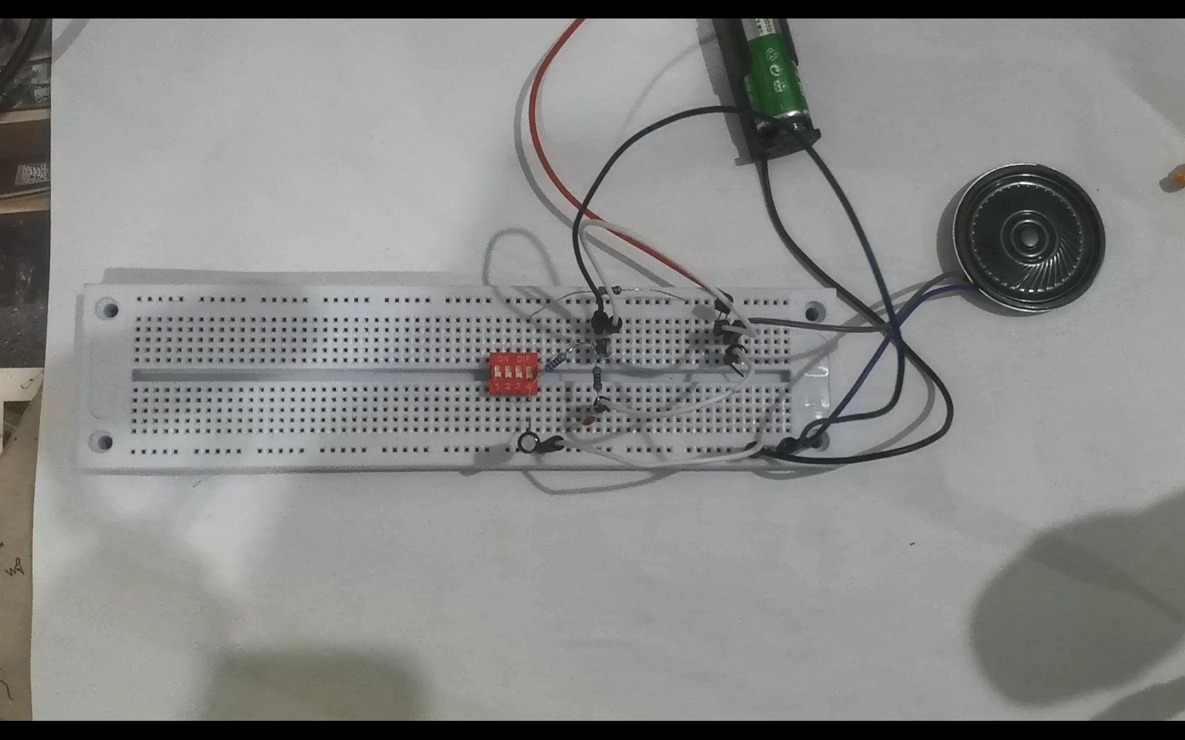 三极管组成互补型CR振荡电路发声原理讲解 变调门铃DIY制作教程