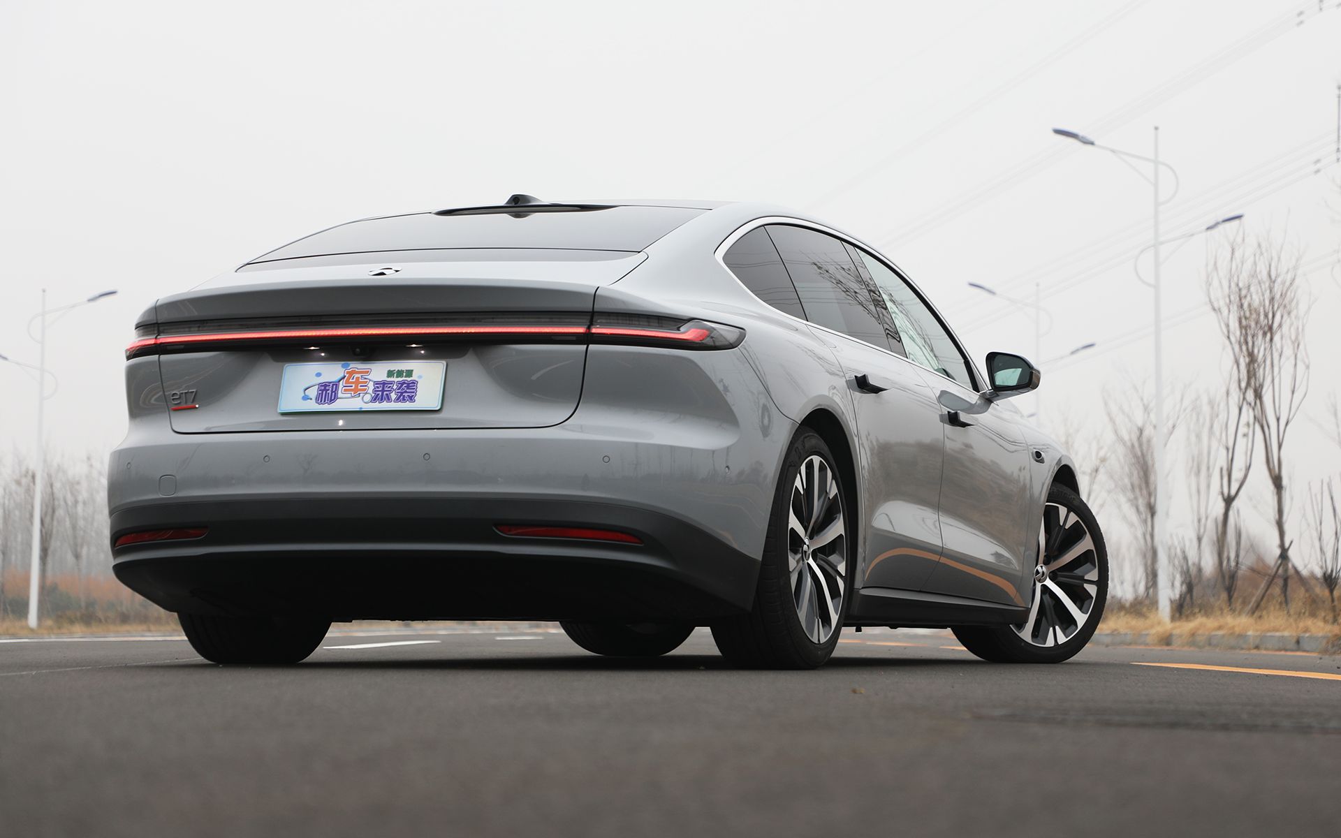 定位纯电高端智能轿车,新车竞争对手是谁?蔚来ET7售价45.8万起
