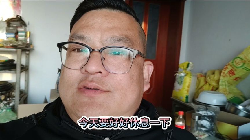 预约的两个农用三轮车改电启动,今天都没来,二胖有点小失落