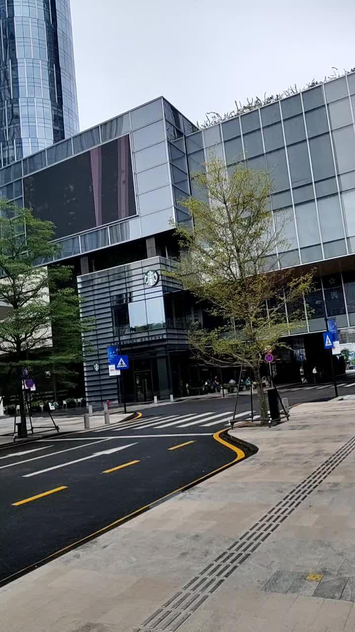 这里是深圳最强南山区、富可敌国的南山区,这里诞生了中国两位华人...