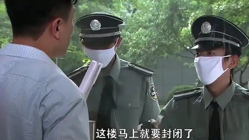 天堂:男人好心帮忙,女学生竟把他当成宿舍管理员,连保安都惊动