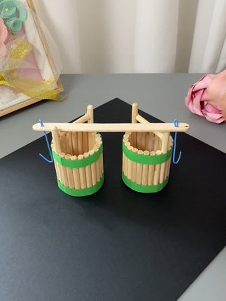 家里的一次性筷子不要扔,简单几步和孩子做迷你手工小水桶吧幼儿...