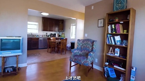 男人组织了一场招聘会,闻声而来的面试者们都非常有个性!