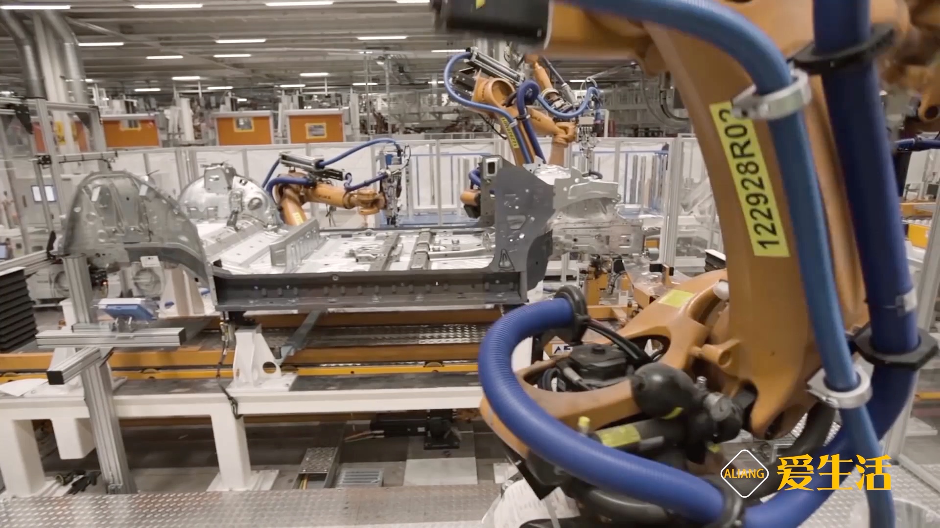 电动车的安装生产线你见过吗?