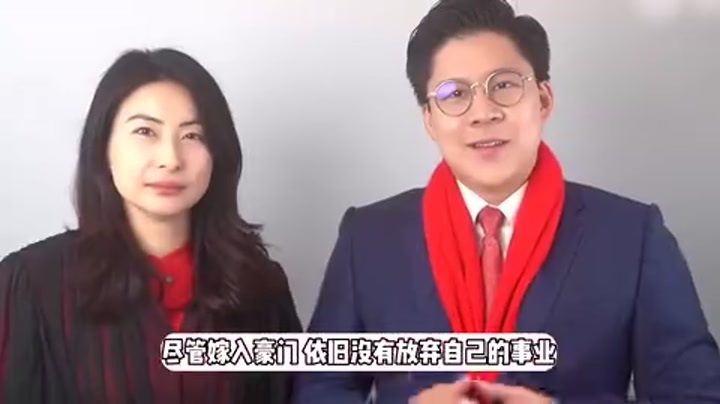 43岁郭晶晶广告状态赢麻了,穿白T温柔优雅,怼脸拍尽显高级感