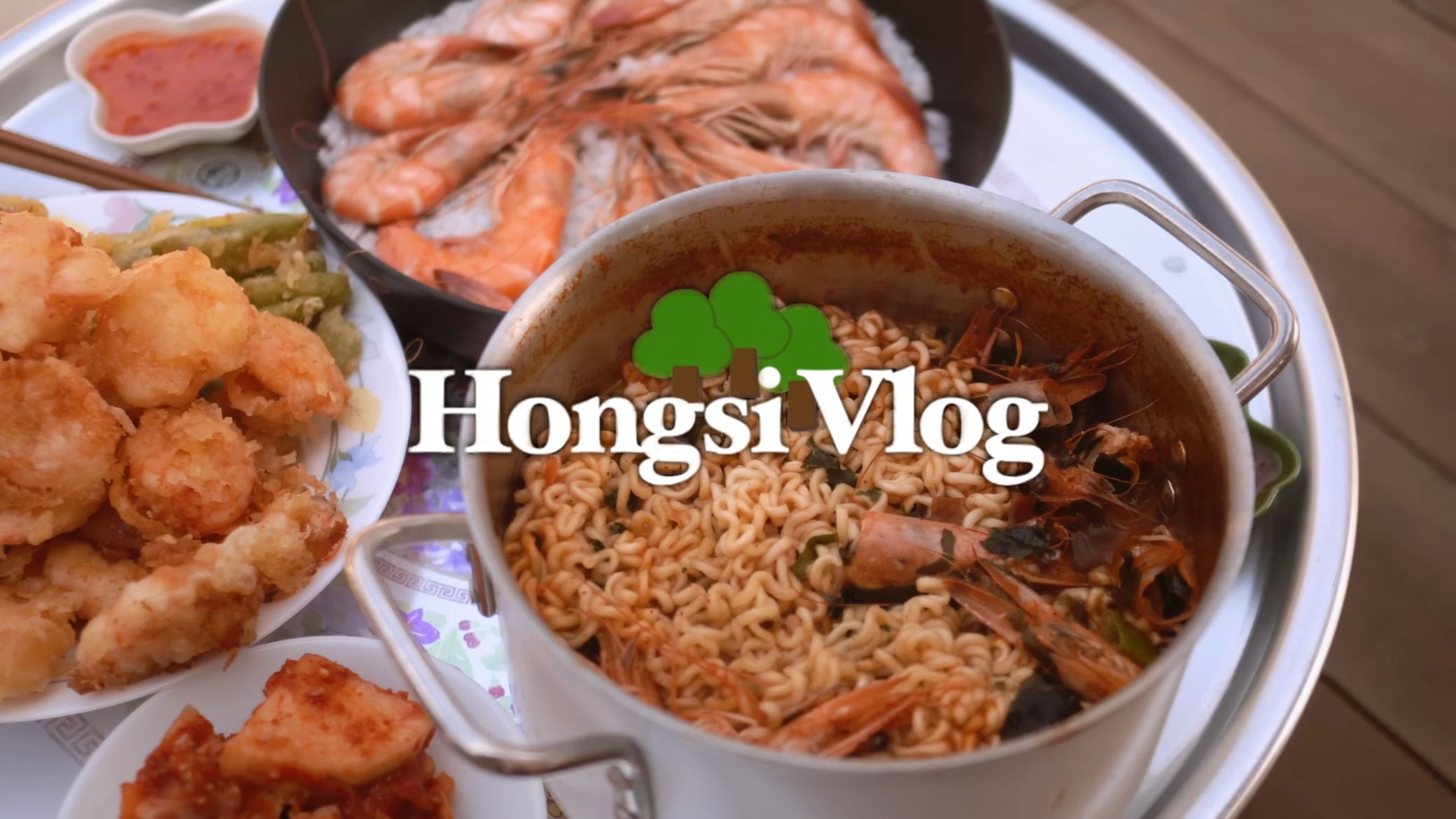 【红柿hongsi | 自制中字 | 10.6】乡下民居vlog #5 | 锅盖烤肉、三明治、...