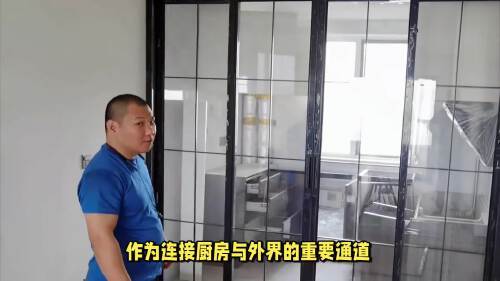 厨房推拉门选错毁所有!这5个关键问题不搞清楚,两年就报废!
