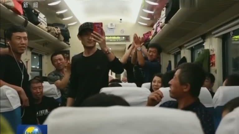 喜悦与遗憾!Z186次绿皮火车上的归乡人