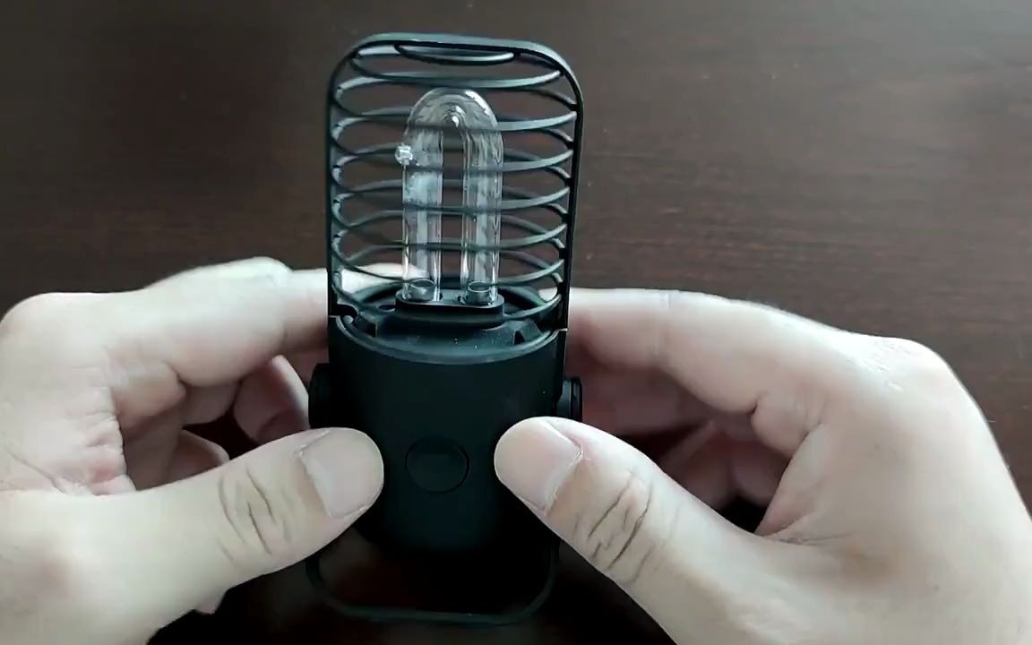 便携式可充电紫外线臭氧消毒灯 除螨除臭杀菌灯 UVC杀菌灯