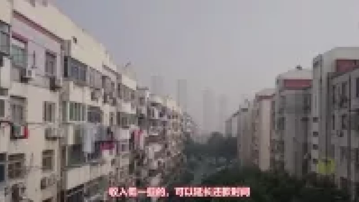 100万房子贷款70万,按揭还款分20或30年,有多少利息?