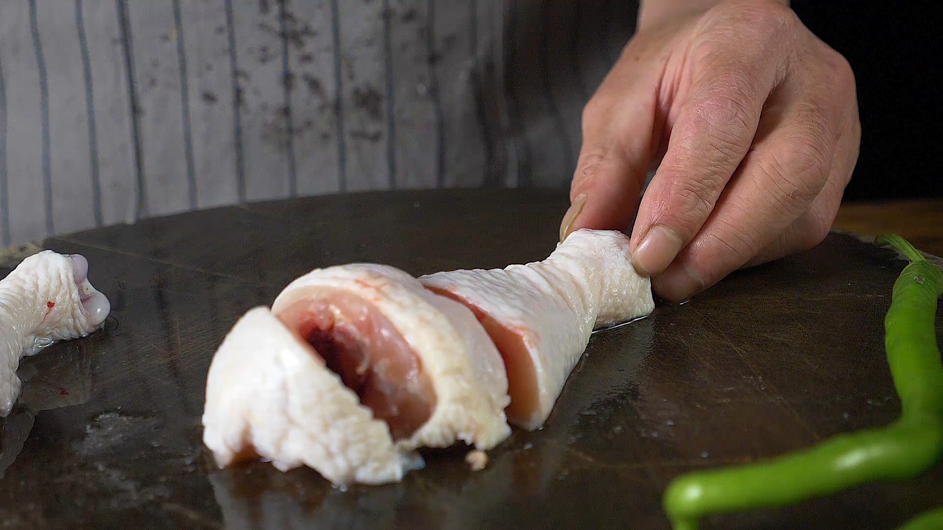 天呐!邓家刀JB-609也太好用了,砍骨剁肉不费劲,厨房必备!