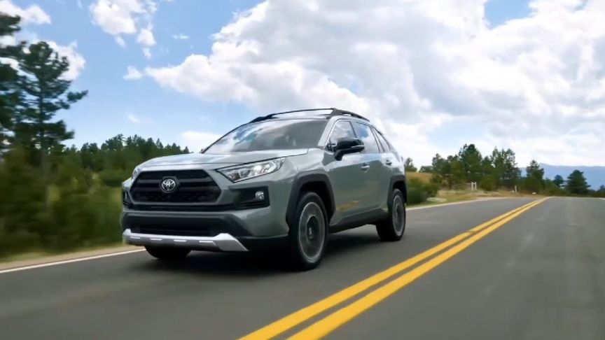 2021款丰田rav4荣放最新落地价格以及推荐购买配置