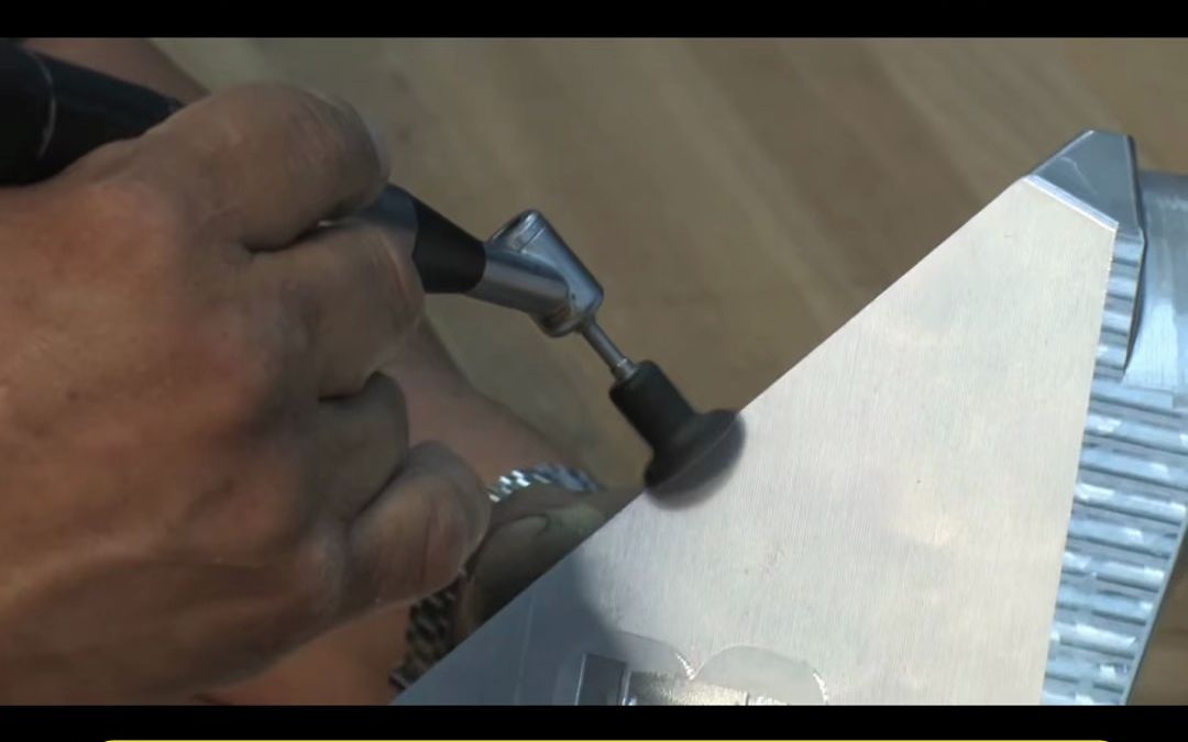 异型件精密打磨抛光,用NAKANISHI打磨机+45°角研磨头