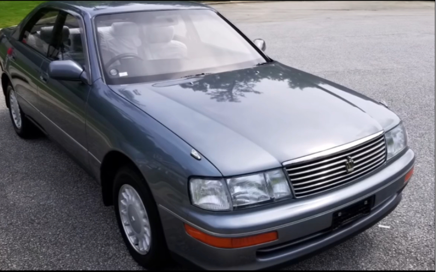 丰田皇冠,来自80-90后的美好回忆