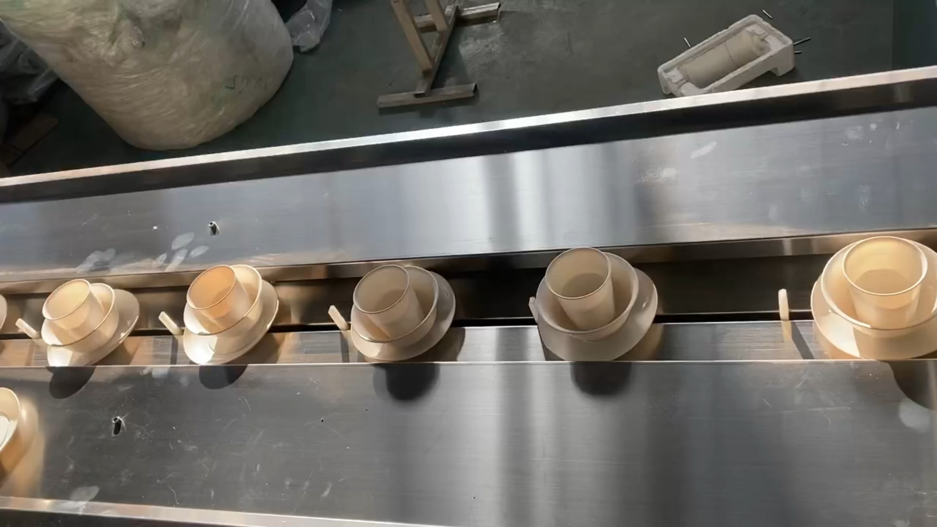 稻壳餐具包装机:守护绿色与品质的包装先锋