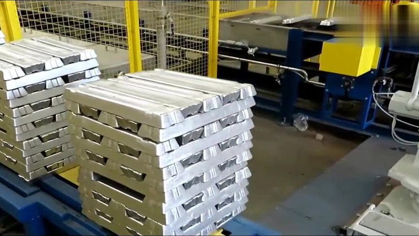 铝锭从熔炼到生产的过程,看了很过瘾!