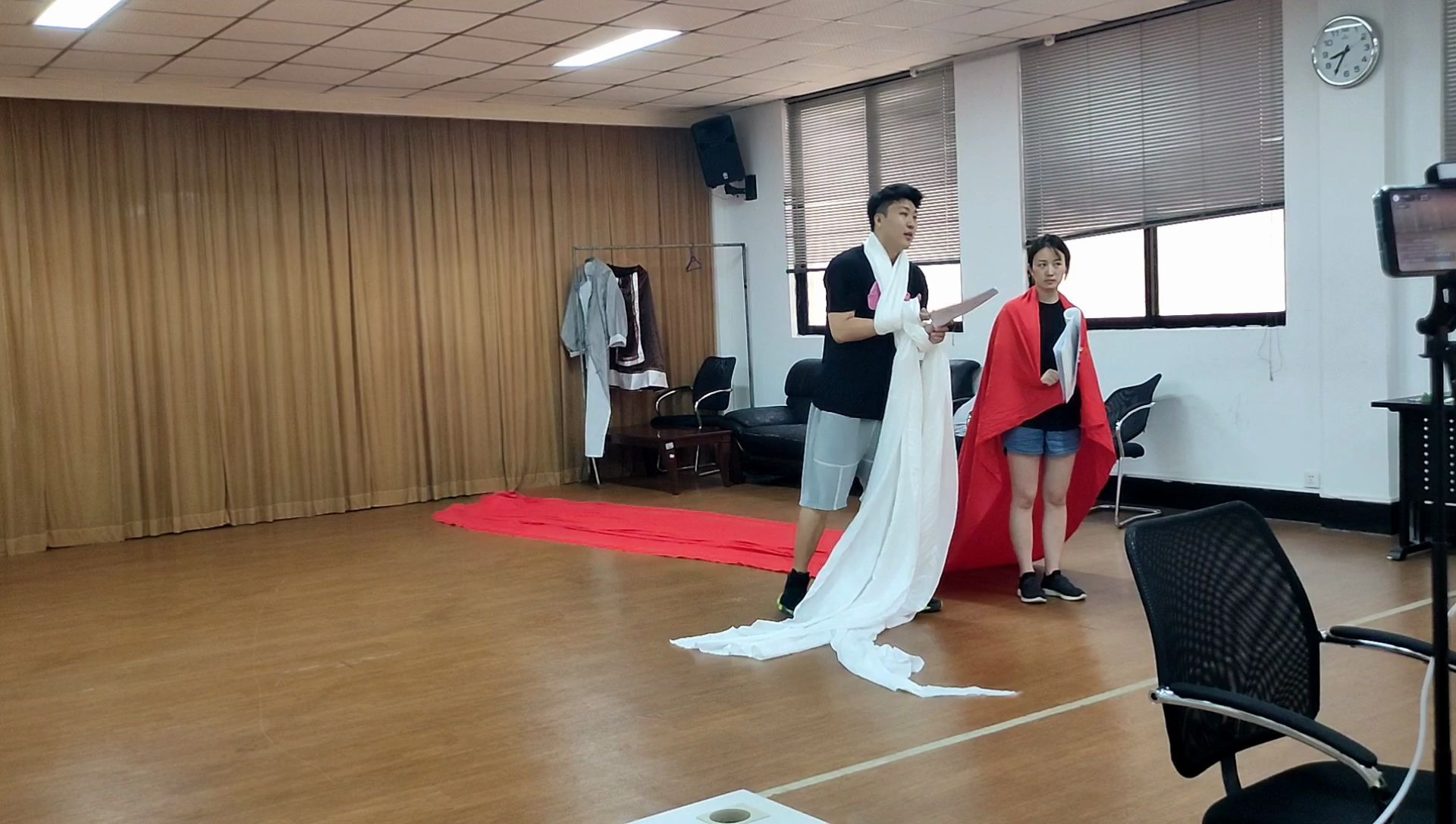 话剧演员是如何排练的