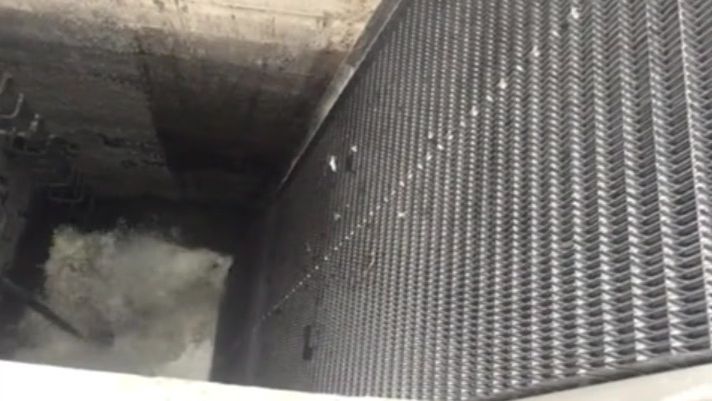 回转式清污机试机304不锈钢材质,清理垃圾特别好