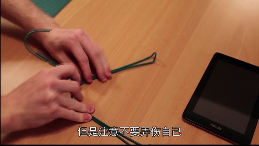 衣架还可以用来做手机支架你知道吗？一起来看看吧