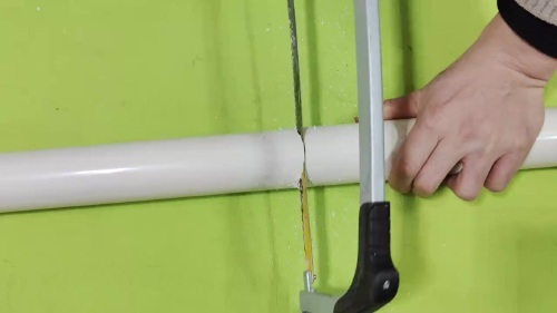 切PVC管不再歪,教你轻松搞定!(1