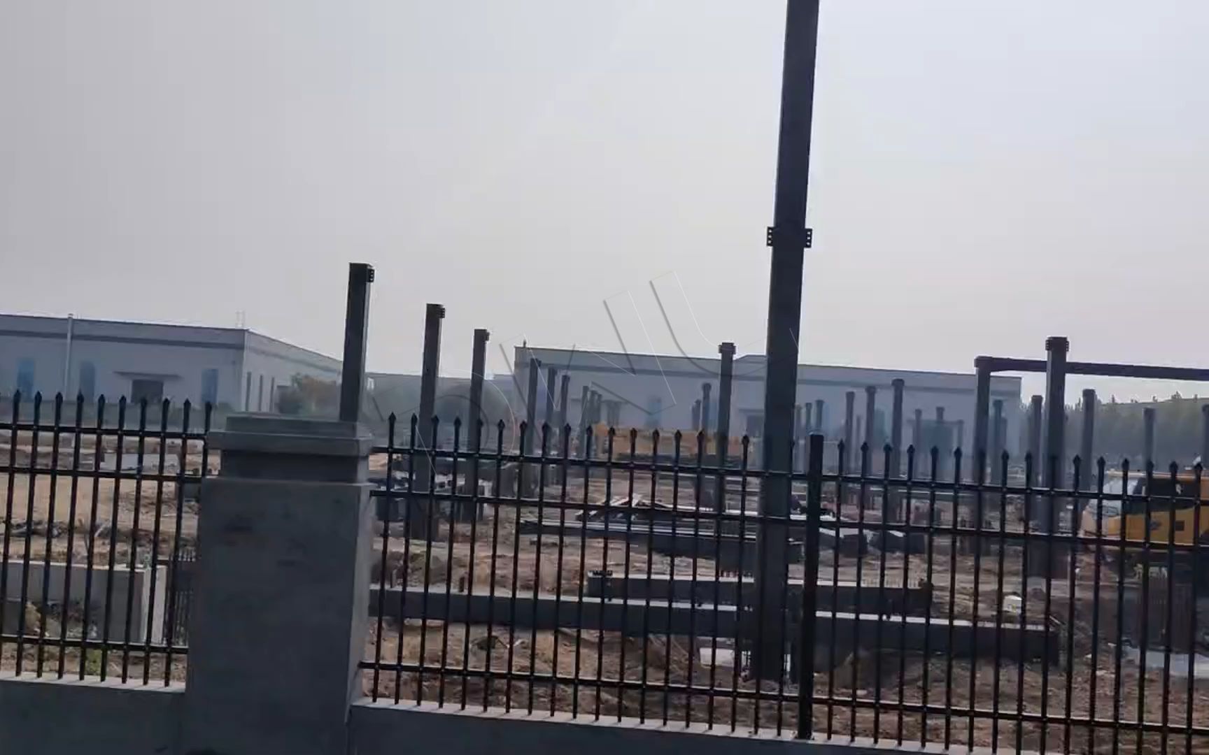 重钢框架构建中