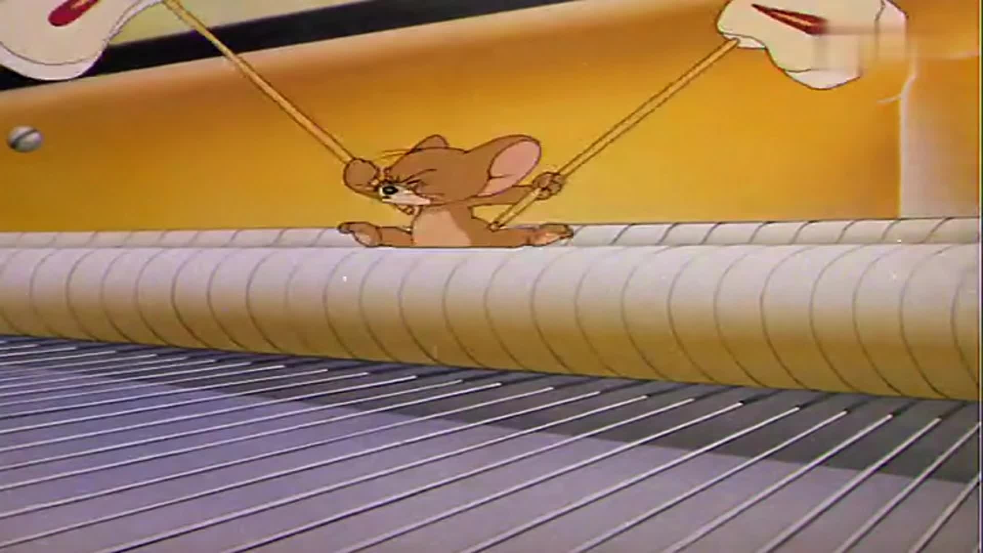 猫和老鼠:钢琴满级的汤姆被戏耍,跟不上杰瑞节奏,成了陪衬!