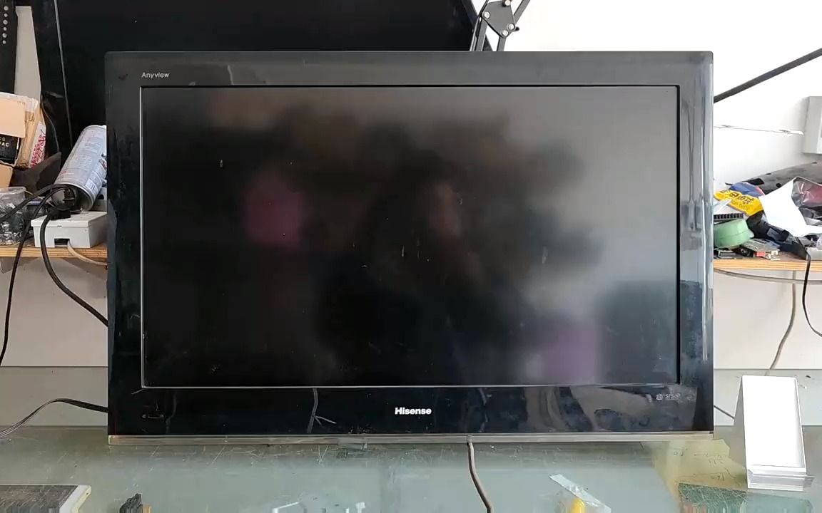 海信LCD指示灯闪烁不开机,电压失控12v灌入主芯片击穿!